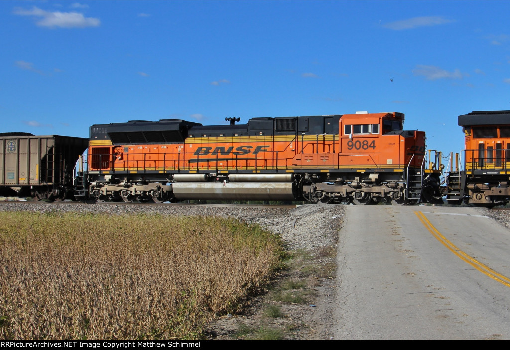 BNSF 9084
